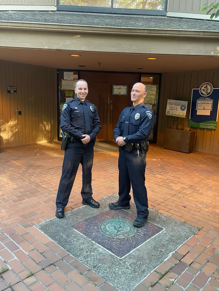 Officers Recognized For Saving Life - Tukwila PD News